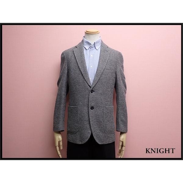 ブランド・説明RECENCY OF MINEリーセンシィオブマインのジャケットです。背抜きのセンターベント仕様になります。素敵にお使い頂けると思います。気になる方は是非ご検討下さい。サイズ表記　46　　　実寸　着丈71cm　身幅49cm　肩...