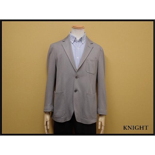 ブランド・説明JET CRUISE azabu tailor麻布テーラーのジャケットです。裏地無し、サイドベンツ仕様のアンコンデザインです。素敵にお使い頂けると思います。気になる方は是非ご検討下さい。サイズ表記　46　　　実寸　着丈69cm...