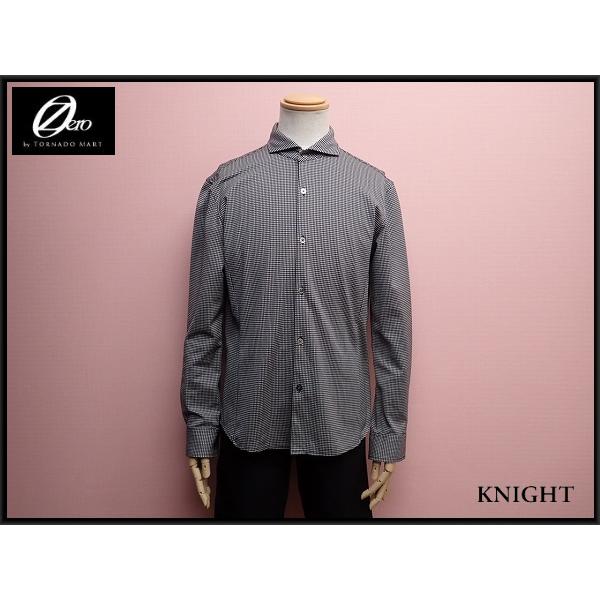 ブランド・説明ZERO by TORNADOMARTゼロバイトルネードマートのシャツです。ギンガムチェックデザインです。素敵にお使い頂けると思います。気になる方は是非ご検討下さい。サイズ表記　LL　　　実寸　着丈68cm　身幅52cm　肩幅...