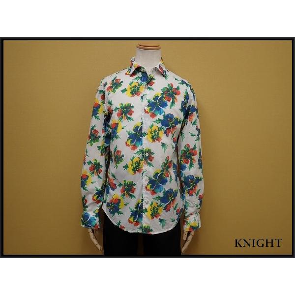 ブランド・説明GANESHガネーシュのシャツです。とても雰囲気のあるフラワーデザインですね。素敵にお使い頂けると思います。気になる方は是非ご検討下さい。サイズ表記　2　　実寸　着丈73cm　身幅50cm　肩幅43cm　袖丈64cm　　　　　...