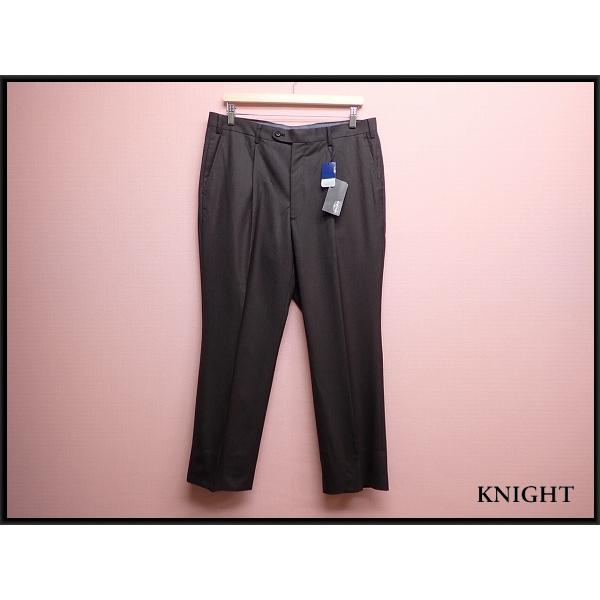 ブランド・説明SAVILE ROWサヴィルロウのワンタックスラックスです。本体価格15900円＋税、イタリア・E.THOMASの上質なウール生地が使用されています。とても上品な印象ですね。素敵にお使い頂けると思います。気になる方は是非ご検討...