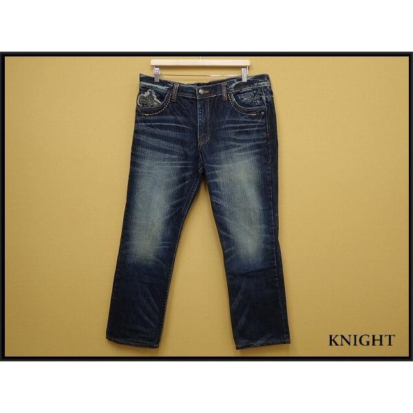 ブランド・説明Cloud72クラウド72のデニムパンツです。刺しゅう入りの凝ったデザインになります。素敵にお使い頂けると思います。気になる方は是非ご検討下さい。サイズ表記　38　　　実寸　ウエスト96cm　股下72cm　股上29cm　わたり...