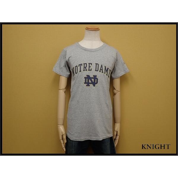 ブランド・説明Notre Dame Bookstoreノートルダム大学のTシャツです。胸にロゴデザインです。素敵にお使い頂けると思います。気になる方は是非ご検討下さい。サイズ表記　S　　　実寸　着丈67cm　身幅45cm　肩幅44cm　袖丈...