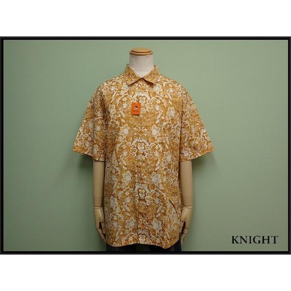 ブランド・説明KERIS FASHIONKERIS FASHIONのバティックシャツです。とても雰囲気のあるデザインですね。素敵にお使い頂けると思います。気になる方は是非ご検討下さい。サイズ表記　L　　　実寸　着丈79cm　身幅60cm　肩...