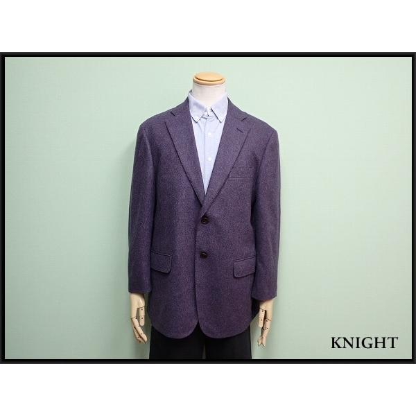 ブランド・説明Vittorio Cariniヴィットリオカリーニのジャケットです。総裏地付きのセンターベント仕様、とても上品な印象ですね。素敵にお使い頂けると思います。気になる方は是非ご検討下さい。サイズ表記　48実寸　着丈73cm　身幅5...