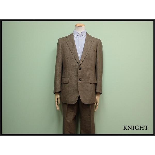 ブランド・説明J・PRESSジェプレスのスーツです。背抜き、センターベント、ツータック、裾ダブル仕様、NEW ENGLAND MODELです。素敵にお使い頂けると思います。気になる方は是非ご検討下さい。サイズ表記　YA5　　C92 W78　...