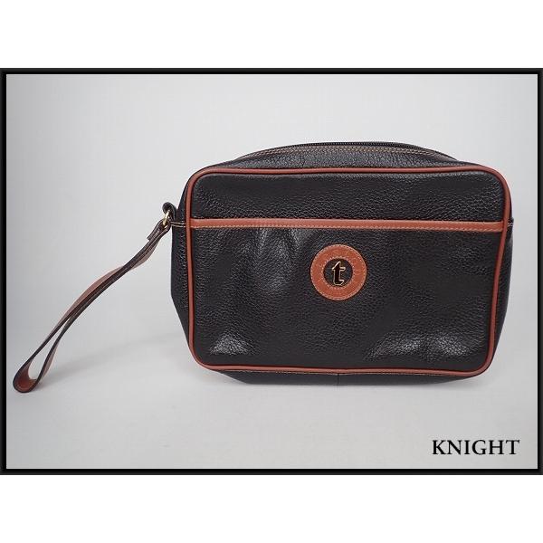 ブランド・説明a.testoniアテストーニのセカンドバッグです。イタリア製、とても雰囲気のあるデザインですね。素敵にお使い頂けると思います。気になる方は是非ご検討下さい。サイズ実寸　横25cm　縦17cm　幅5cm　　　　　　　多少の誤差...