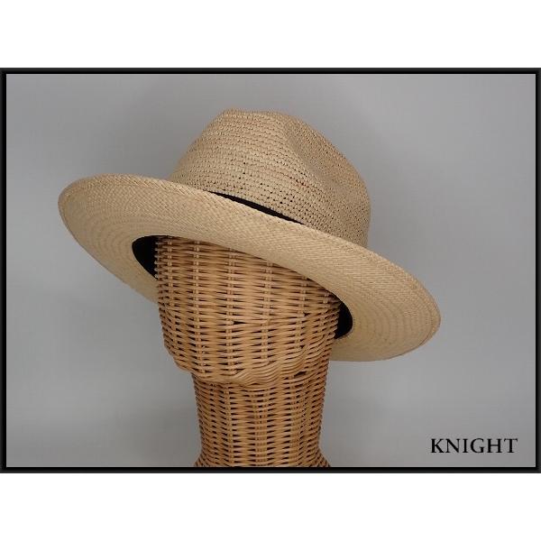 ブランド・説明KEIMIN ISHIIエクアドル製のパナマ帽です。内側にサイズ調整のテープが付いています。とても雰囲気のあるデザインですね。素敵にお使い頂けると思います。気になる方は是非ご検討下さい。サイズ表記　L(58cmフリー)　　　実...