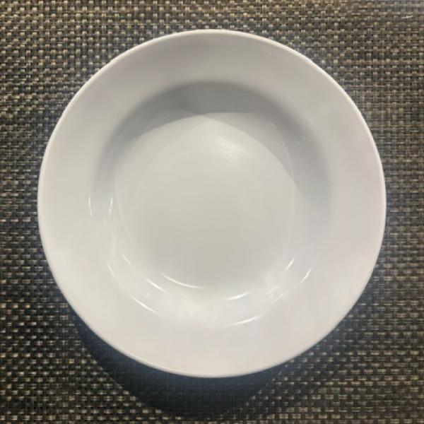 ※こちらの商品は、お取り寄せ商品の為、発送まで1週間ほどかかる場合があります。予めご了承くださいませ。■サイズ：直径208×高さ32mm■耐熱温度 120℃※画面上と実物では若干色や形が異なる場合もあります。 予めご了承下さい。