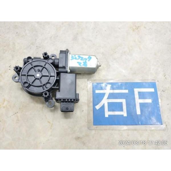 240316000113120(こちらの商品は個人宅配送可能です。)部品管理番号：240316000113120部品メーカー：Lames部品名：右Fドアレギュレータ・モーター部品メーカー品番：3M4563J 72.019.003部品区分：リ...