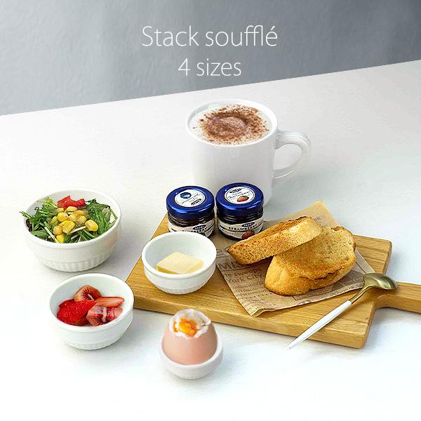 スタックスフレ（ココット）4サイズ展開（SS・S・M・L）スタックスフレ（Stack Souffle）は、見た目の美しさと実用性を兼ね備えたココットシリーズ。すっきり重ねて収納できるスマートな設計で、調理からサーブ、保存まで幅広く活躍します...