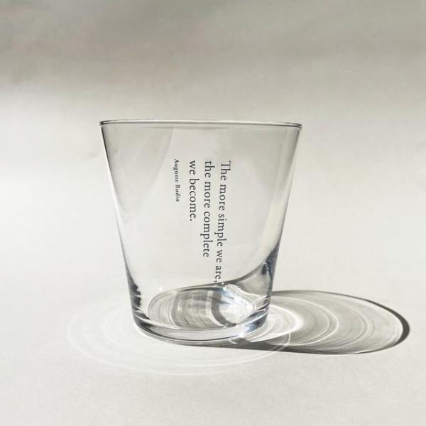 オーギュスト・ロダン（1840-1917)"The more simple we are, the more complete we become"(素朴であればあるほど、私たちはより完全になる)"耳を澄ます"と名付けられた、西洋絵画の巨匠...