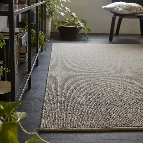 【なくなり次第終了】大特価！スミノエ BIG SIZE RUGフォルテホテルのカーペットのような優れた「高耐久性」。ベースの糸に控えめに色をプラスすることで深みのある印象を表現しました。■ブランド名：スミノエ / SUMINOE■生産国：日...