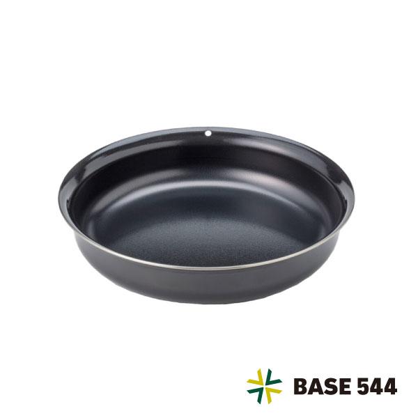 GORA フライパン16cm ST-950FP16焚き火でも使える堅牢な鉄製フライパン。GORAとセットで収納できます。GORAリフター（別売）とセットでご使用ください。製品仕様サイズ 直径180×高さ37mm重量 433g満水容量 約5L...