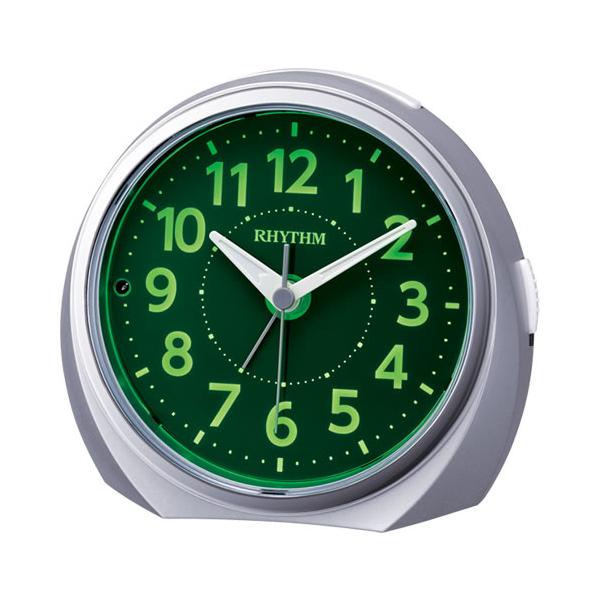 明るい蛍光色の集光文字板と、文字板周りの金属調加工が特長の連続秒針・自動点灯のクオーツ目覚まし時計です。●製品情報商品名：ルークR666 サイズ・重さ：119×126×69mm／250ｇ配色：シルバーメタリック色（集光樹脂）材質・風防：プラ...