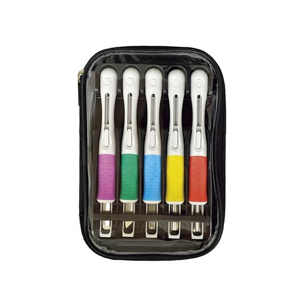 ●仕様：５本組●セット内容：丸刀小，丸刀大，切り出し刀，三角刀，平刀●ケース，名前シール付