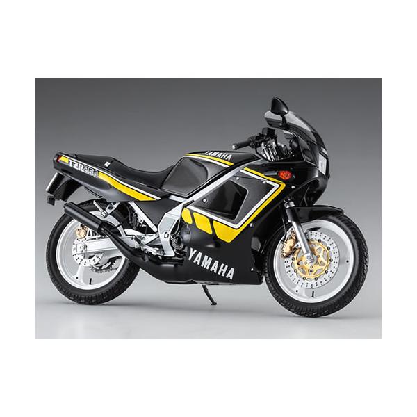 1987年に登場した限定モデルを再現！カウルパーツカラーはブラック。■デカール（マーキング）・イエローのマーキングなど【仕様】品番：21743JAN：4967834217430メーカー：ハセガワ発売日： 2026年03月18日スケール：1／...