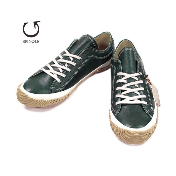 足馴染み抜群！柔らか〜いカンガルーレザーを使ったスピングルの定番中の定番スニーカー「SP110」。そのシンプルかつ斬新なフォルムと履き心地の良さで、スピングルの存在を世に知らしめたパイオニアモデル！ベストセラーのこのダークブルーは、渋みのあ...