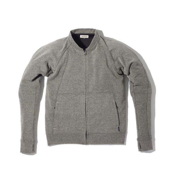 ■デザイン裏繊維には吸汗速乾性のポリエステル、表繊維には風合い豊かで毛玉になりにくいコットン繊維を用いたライトジャケット。肩・肘にはCELEVEL1パッド、脊椎には軽量なソフトタイププロテクターを標準装備。胸部にも簡易的なプロテクター装着機...