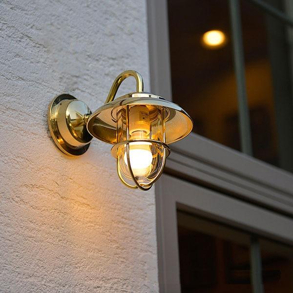 【材質・仕上げ】真鍮 磨き仕上げ無垢材の真鍮素材を磨き仕上げにしました。表面処理はしておりません。真鍮のもっともオーソドックスな仕上げの方法で、時間の経過とともに輝きのある光沢が深みのある色調に変化してゆきます。光沢を好まれる方は、市販の金...