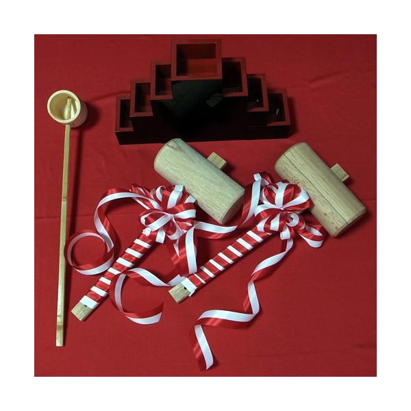 2泊3日レンタルとなります。樽酒とは別で配送いたします。こちらの木槌は主にウエディングなどお二人様で一緒にお持ちになって鏡開きなさるための物です。あるいは４斗樽の場合もこちらの木槌の方が迫力があります。それ以外でご使用の場合、木槌（小）をお...