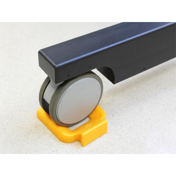 オプション品の単体購入の場合、別途送料が発生いたしますのでご注意ください。 ※本体と購入・納入で送料無料となります。(一部地域除く)キャスターホルダー モニタワーのキャスターを簡単確実に固定できます。   ■ 仕様材質／色：樹脂製／ライトオ...