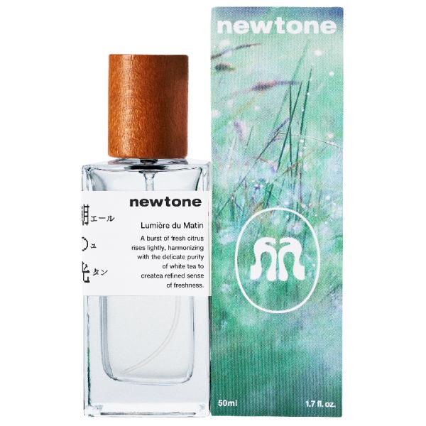 商品名：香水内容量：50ml使用方法：しっかり香らせたいときは、首筋・ひじ・手首などに、さりげなく香らせたいときは、ひざ裏・腰・足首などに噴霧してください。安全上のお知らせ：お肌に異常が生じていないかよく注意して使用してください、化粧品がお...