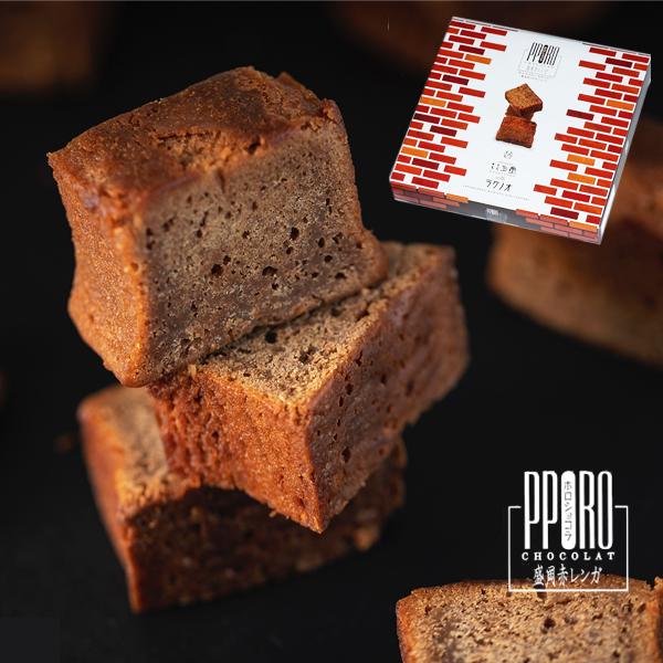 花月堂とラグノオの共同開発による赤レンガをイメージしたキャラメル味のチョコレートケーキです。ラズベリージャムを混ぜ込み、濃厚な味わいに爽やかさを加えしっとりと焼き上げました。                      商品名：クリスマス ば...