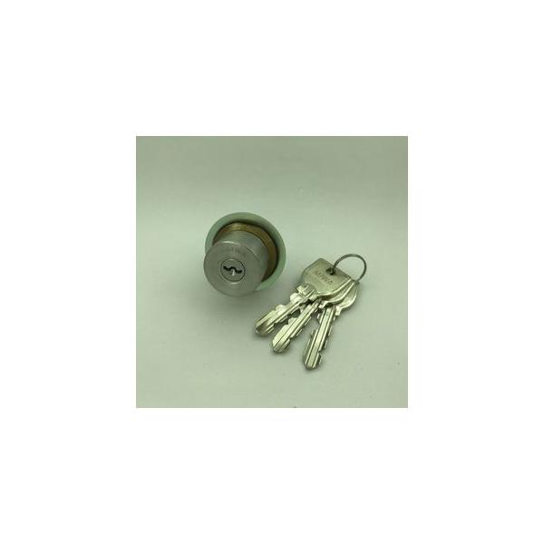 特徴■大規模なキープランが可能タンブラーは9列9枚で4段変化のものを使用していますのでカギ違いの数は、150,994,944通りにもなり、各種キープランに対応可能です。ますます複雑、大規模になって行く、建物のキープランも、余裕をもって対応で...