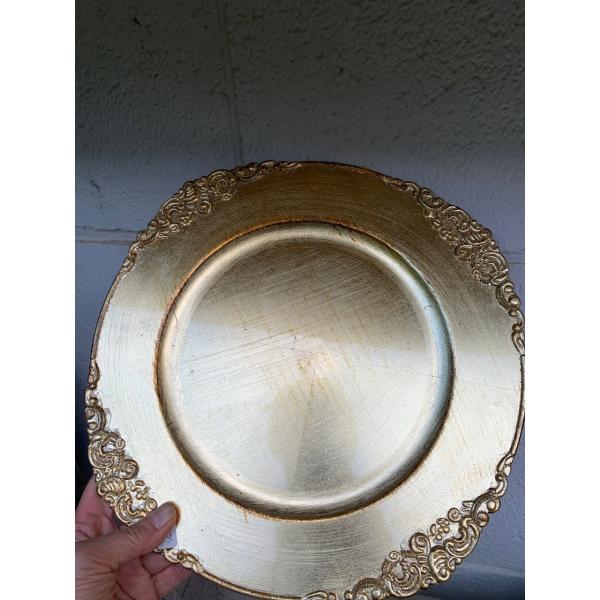 アルハンブラ宮殿を思わせるエレガントな皿大きな鉢の寄せ植え等の受け皿にお使いいただけますプラスチック製ですので、軽く、取り扱いが楽ですサイズ直径30センチ