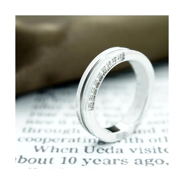 金属アレルギーでペアリングを諦めていたカップルへ・・・サージカルステンレスでアレルギーフリーのペアリングをお試しください二人の愛をつなぐ特別なアイテムのペアリングリングのサイドにキュービックジルコニアをたっぷり9粒埋め込み、手を動かすわずか...