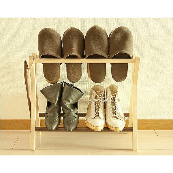 [国産]柔らかな風合いのメープルと、シックなウォールナットがアクセントカラーになった温もり感じるスリッパ・シューズラックです。玄関の限られたスペースを上手に使ってまとめればスッキリとした印象になります。また、お掃除や持ち運びの際に嬉しい、女...
