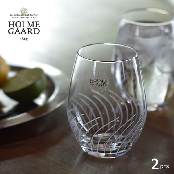 「ガラスは表現するのに適した素材」と語り、ガラスという素材に情熱を注ぐピーター・スヴェアが手掛けた新シリーズ「CABERNET LINES」。 ホルムガードの有名なCABERNETシリーズのエレガントなフォルムかつ使いやすい軽さはそのままに...