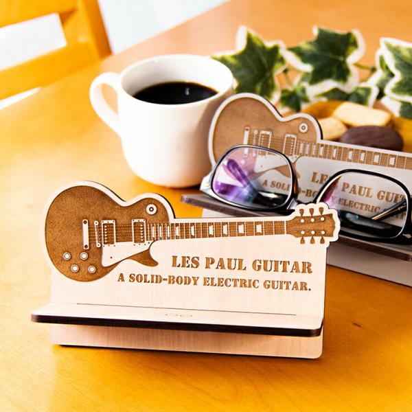 商品番号00-a00040寸法外寸幅：約150mm×奥行：約78mm×高さ：88mm特徴おしゃれでクールなデザインが特徴で、高級感も漂います。木製の素材を使用しており、その温かみと自然な風合いが魅力です。また、横置き型のデザインなので、リビ...