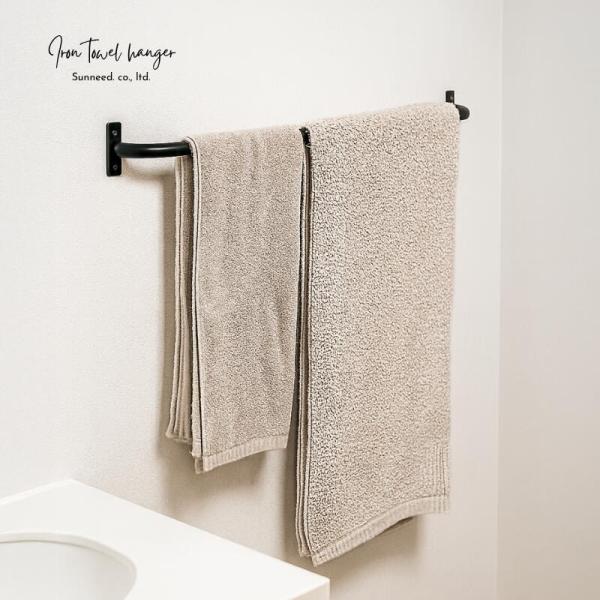 こちらの商品は正午までのご注文で当日発送可能な商品です。(ご予約品・休業日を除きます)※翌日お届けをご指定された場合は時間指定は出来ません。アイアンテイストのタオル掛け(タオルハンガー)です。店舗や事務所のトイレ、洗面所など、業務用にもお使...