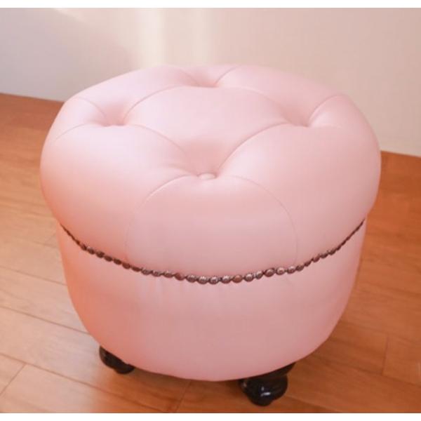 もこもこしたワッフルみたいなスツールです。ちょっとしたスペースに重宝します。かわいいピンクなので、飽きが来ません。お手入れも拭くだけ、簡単です。サイズ：44×44×H44cm沖縄・離島は別途お見積り致します。