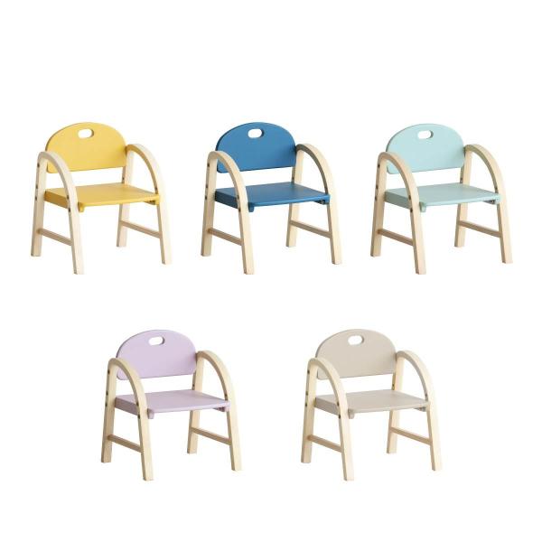 「愛された」という意味を持つ、キッズチェアー「amy」。アールを持たせることで、小さなお子様が触っても安全な仕様となっております。背もたれには取っ手機能があり、持ち運びも簡単です。〇生産地　ベトナム　　〇サイズ　商品サイズ：W310×D30...