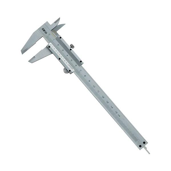 メッキ加工を施してあり、サビや汚れに強いです。【用途】本尺とバーニヤ(副尺)の目盛を組み合わせて、精度ある値の測定。【機能】・本尺とバーニヤ(副尺)の目盛を組み合わせて、精度ある値を読み取ります。【仕様】●使用例：外径測定・内径測定・深さ測...