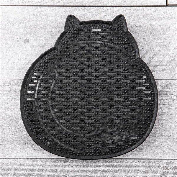 年末年始のおもちシーズンにもぴったりのもちあみ。おもちなどの食材がこびりつきにくく、冷凍食品の解凍にも使えます。1、おもちを水にくぐらせ、もちあみの上に置きます。2、そのまま電子レンジに入れ加熱します。3、つきたてのようなおもちの出来上がり...