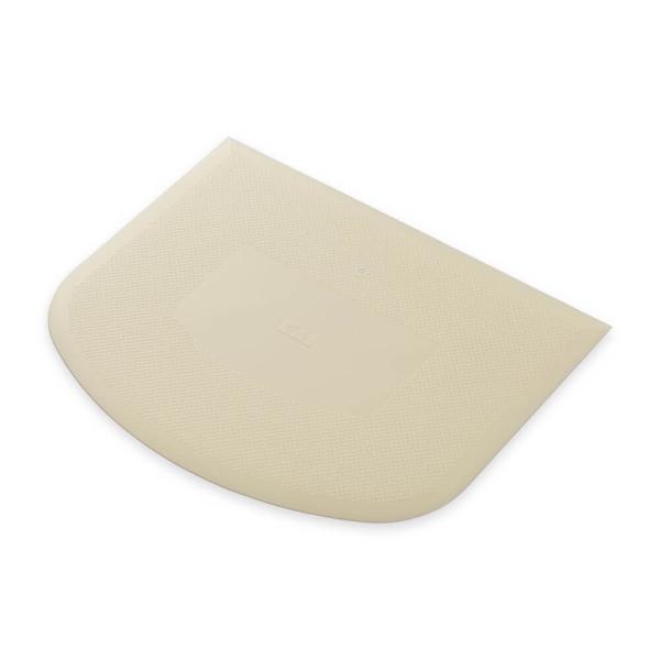 生地がくっつきにくいよう、表面にエンボス加工を施したスクレッパーです。粉とバターの切り混ぜや焼く前の生地の表面ならしに便利です。 【 爆買 】【 母の日 】