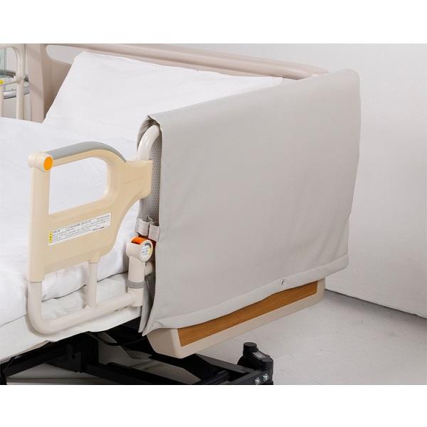 ●サイズ／幅80×高さ48cm、内寸：幅75×高さ44×厚さ5cm●材質／表地：ポリ塩化ビニール100％、中材：ナイロン74％・ポリエステル26％●生産国／日本●防汚加工、難燃加工メーカー：特殊衣料※リニューアルに伴い、パッケージ・内容等予...