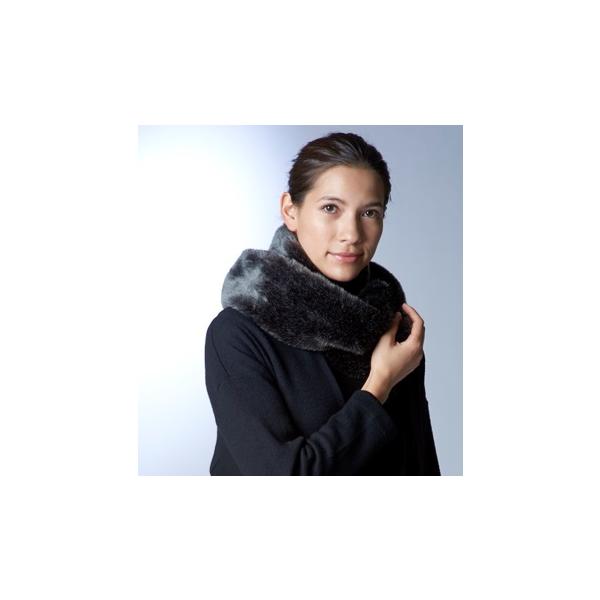 イタリアの美意識と日本の技術から生まれたカルドニード。カルドニードシリーズの中でも、最も柔らかい素材を使用した肌触りのリッチファースヌードです。デザインはイタリア、製造は安心の日本製です。超柔アクリル、メランジアクリル、断層保温アクリルとい...