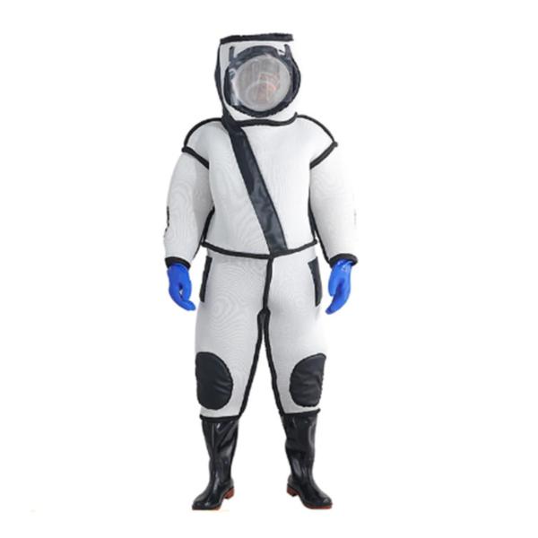 100% ナイロンセット内容：防護服  扇風機（バッテリーが付きません。市販のバッテリーがすべて使えます。容量10000mAh以上のをおすすめします。)、ご注意： 1.駆除作業は最低２人以上で行います。 2.この蜂防護服は、蜂の毒針が刺さり...