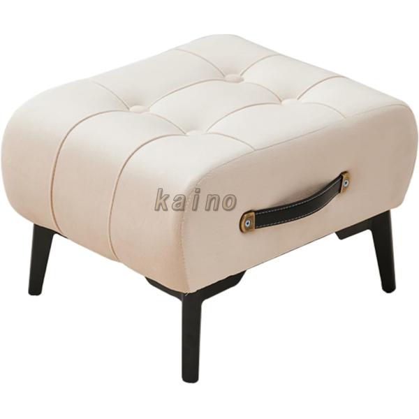 【イミテーションレザー】：このフットレストは包み材としてPUレザーで作られており、柔らかく滑らかな感触で、汚れを恐れることはありません、軽く拭くときれいに戻ります。【丈夫な素材】：このフットスツールの4本の脚は炭素鋼でできており、フットスツ...