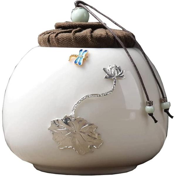 ● 素材：骨壷は頑丈なセラミックでできており、真空気密性が高く、完璧な外観を保ち、輝きを保ちます。生分解性であり、屋外で保管したり、土地や水に埋めたりすると、時間の経過とともに分解します。● 特徴：あなたの愛する人の灰が完全に保護され、最大...