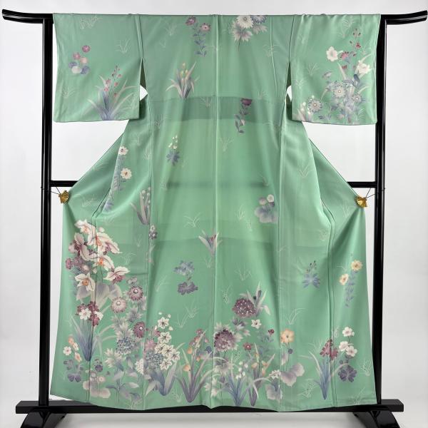 【着物ランク】秀品【素材】正絹【身丈】約158.5cm【裄丈】約64.5cm【袖丈】約44.5cm【袖幅】約33cm【前幅】約22.5cm【後幅】約28.5cm【サイズ】M【着物仕立て】袷【着用時期】10〜5月【コメント】帯次第で幅広くお使...