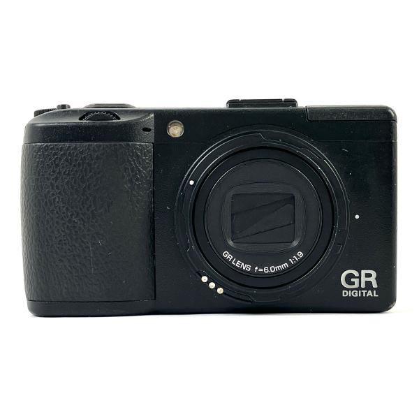 【メーカー名】RICOH【製品名】GR DIGITAL III【カメラ種類】コンパクトデジタルカメラ【カメラ付属品】バッテリー、ホットシューカバー【ブランド状態ランク】ランクC【コメント】【外観】スレやキズ、汚れや塗装剥がれ、液晶画面にダメ...