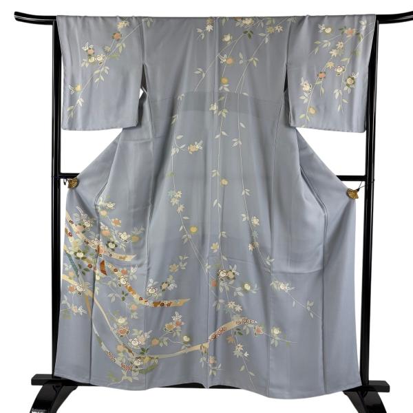 【着物ランク】逸品【素材】正絹【身丈】約161cm【裄丈】約67cm【袖丈】約49.5cm【袖幅】約34.5cm【前幅】約24.5cm【後幅】約30cm【サイズ】M【着物仕立て】袷【着用時期】10〜5月【コメント】京友禅着物における随一の老...
