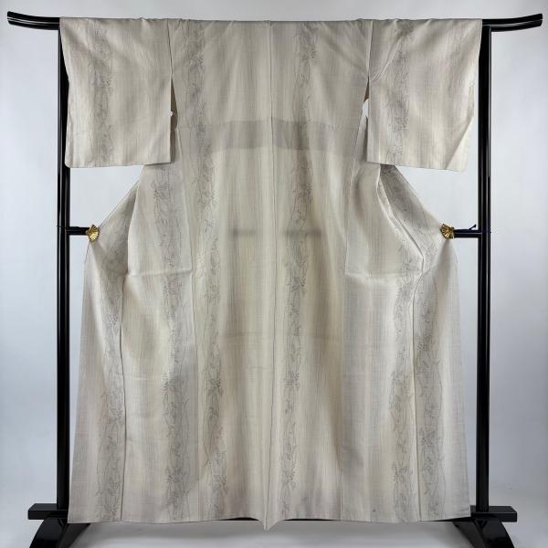 【着物ランク】逸品【素材】正絹【身丈】約161cm【裄丈】約66.5cm【袖丈】約49cm【袖幅】約33.5cm【前幅】約24.5cm【後幅】約30.5cm【サイズ】M【着物仕立て】袷【着用時期】10〜5月【身丈2】約99.5cm【裄丈2】...