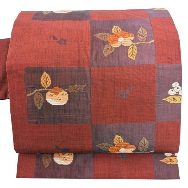 【着物ランク】秀品【素材】正絹【帯丈】約364.5cm【帯幅】約30.5cm【帯仕立て】仕立て上がり【コメント】セミフォーマルでお使いいただける名古屋帯でございます。見る人に重たい印象を感じさせない女性ならではの、気品豊かな一品です。締め跡...
